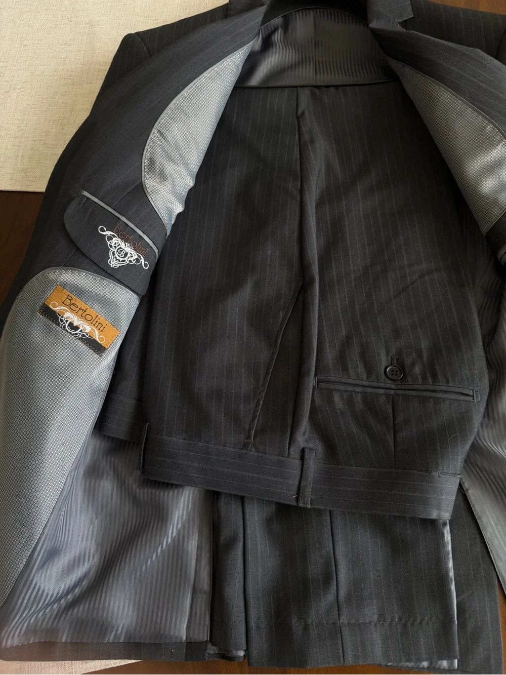Mantoni | Suits & Blazers | Bertolini Gruppo Bravo Mens Pinstripe ...